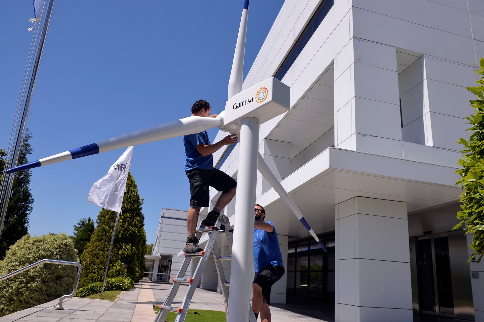 With green jobs booming, here's how to plug sustainability skills gap ...