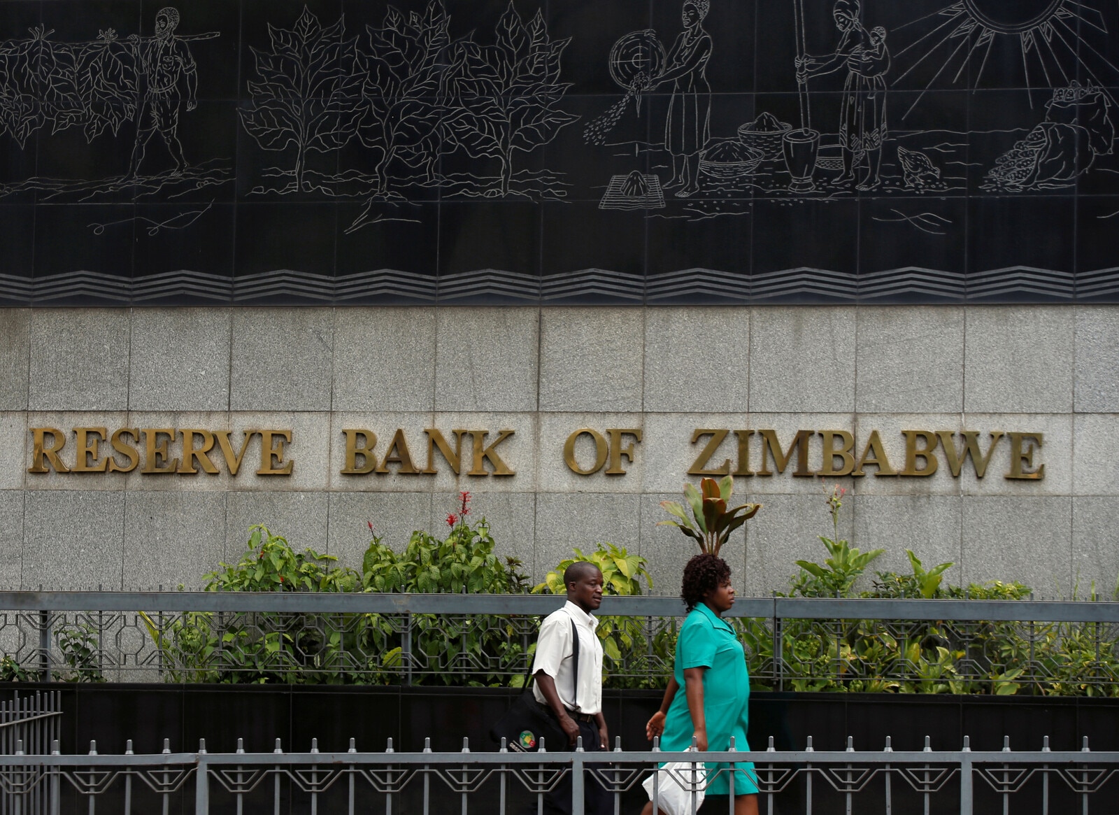 The ZiG: Zimbabwe rolls out world’s newest currency | World Economic Forum