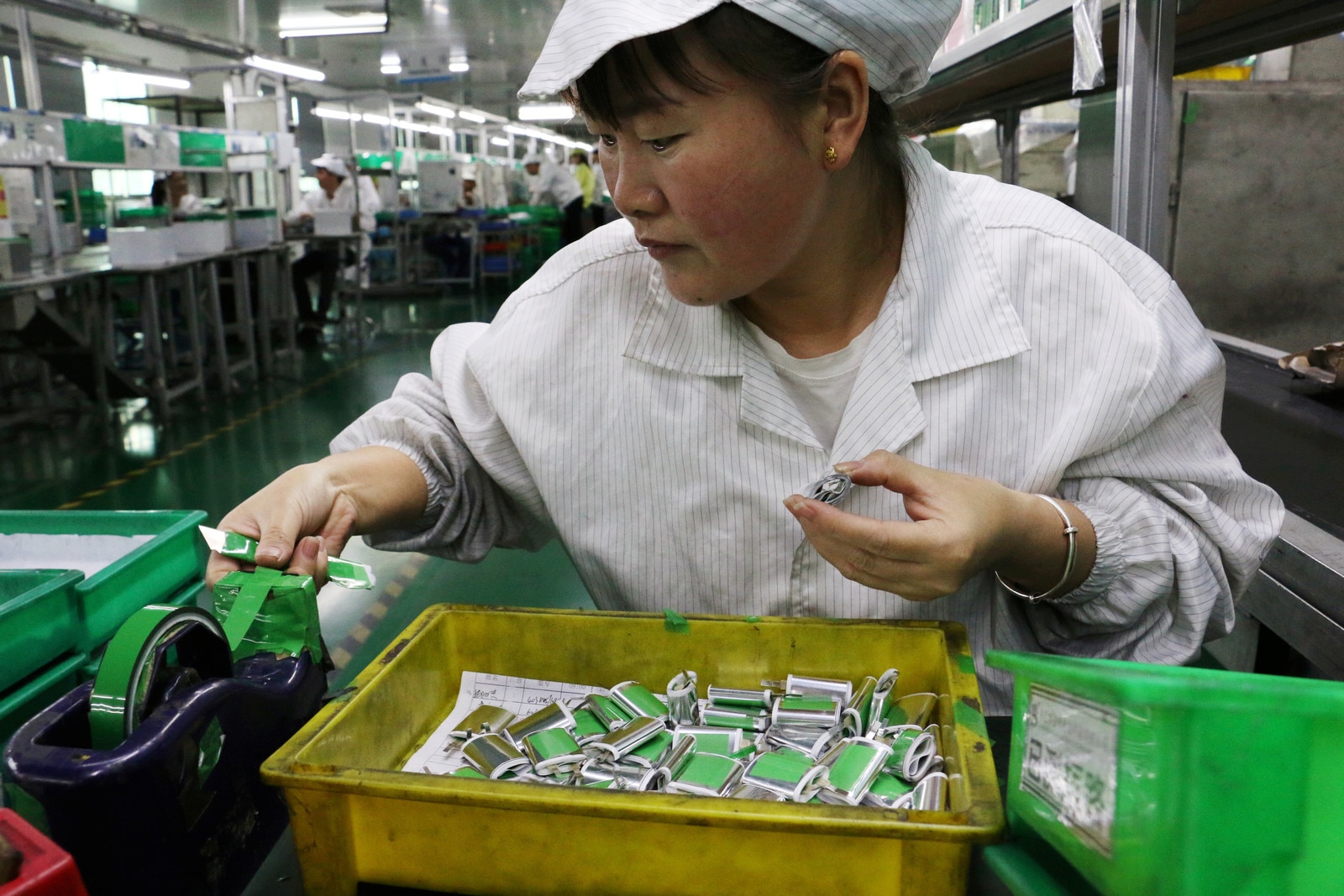 Sustainable and ethical: Metal-free batteries in development | World ...