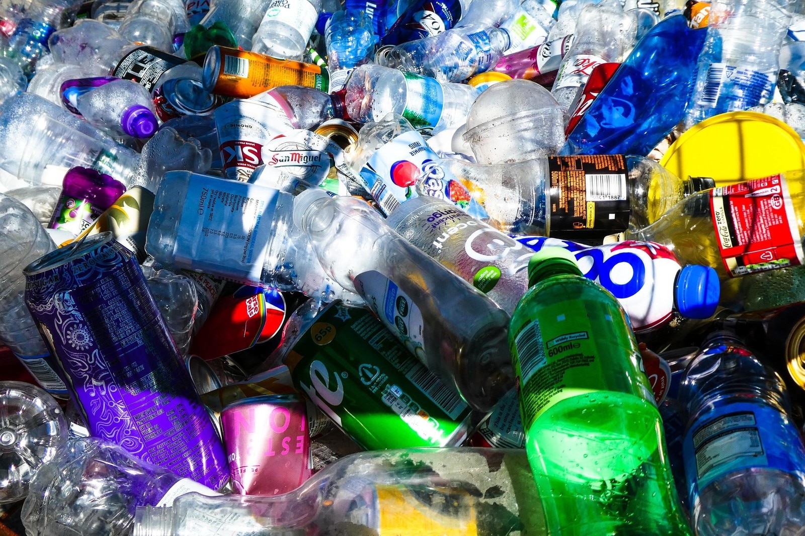 World recycling facts for 2022: Plastic, paper and more | World ...