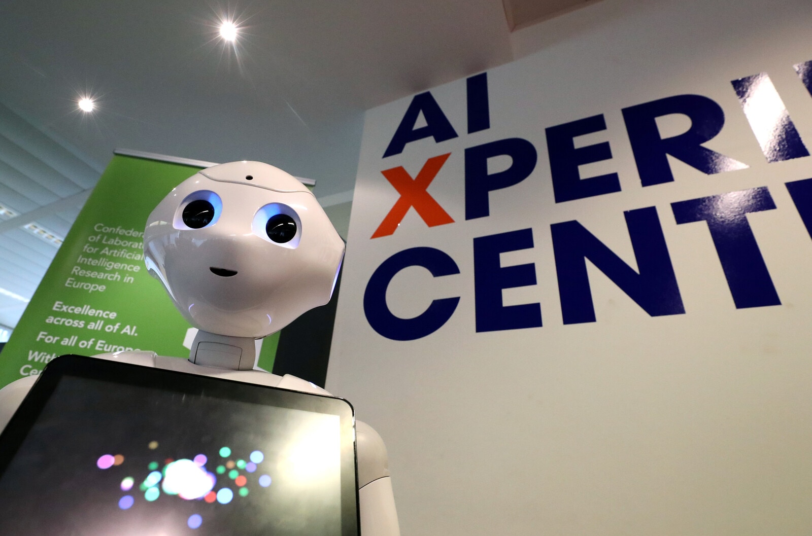 3 tech pioneers on AI breakthroughs – and what will come next | World ...