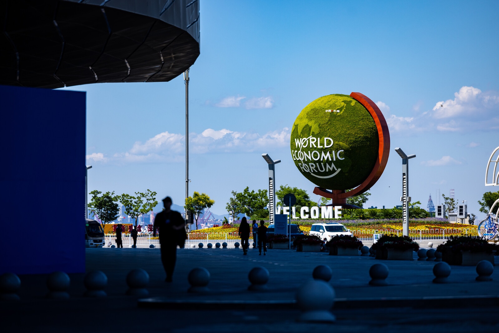 What to know about the global economy in 2024 | World Economic Forum