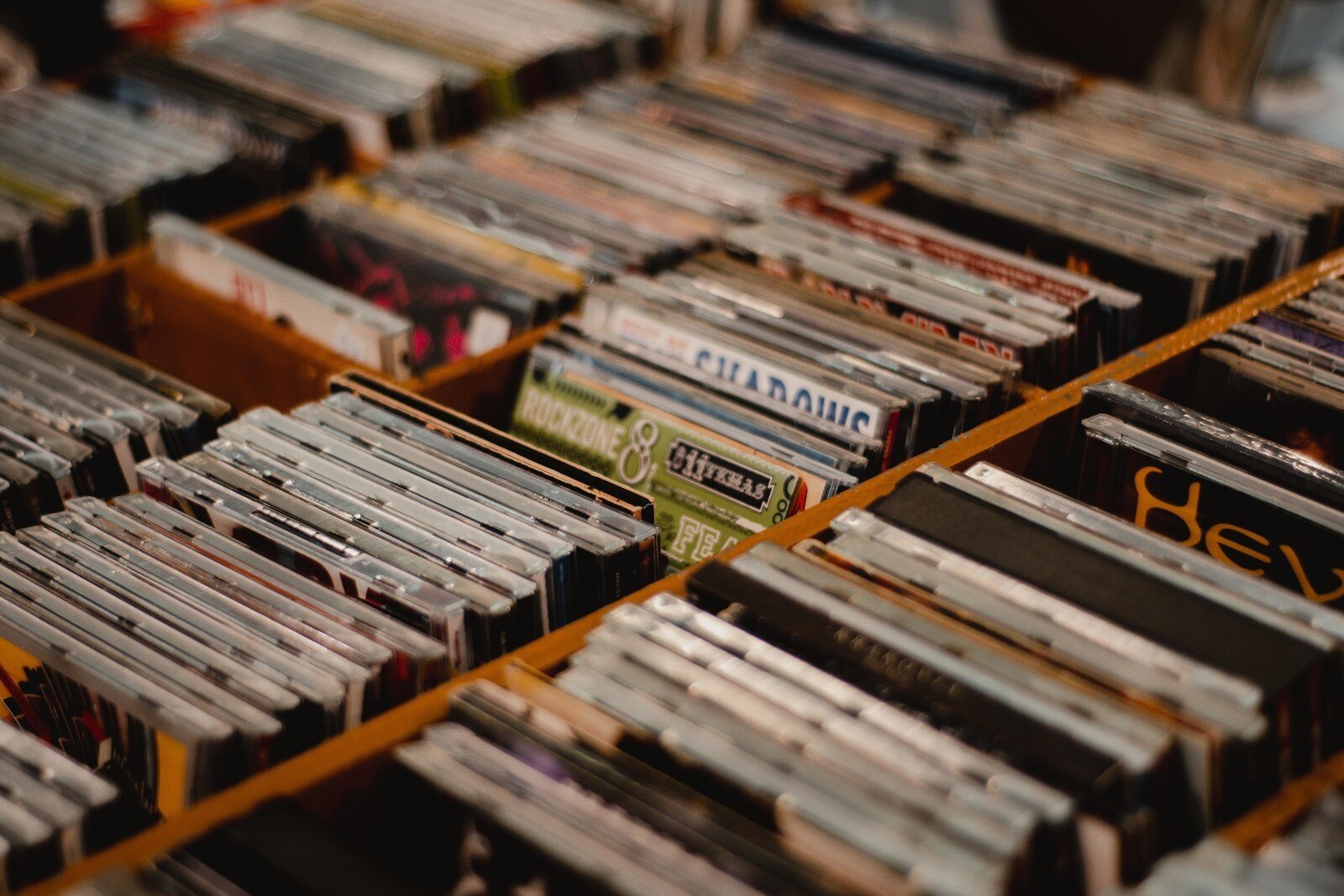 How many people listen to music through physical media? | World ...