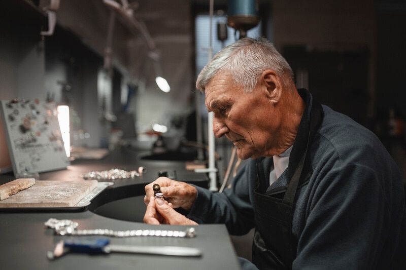 What are the needs and challenges of an ageing workforce? | World ...