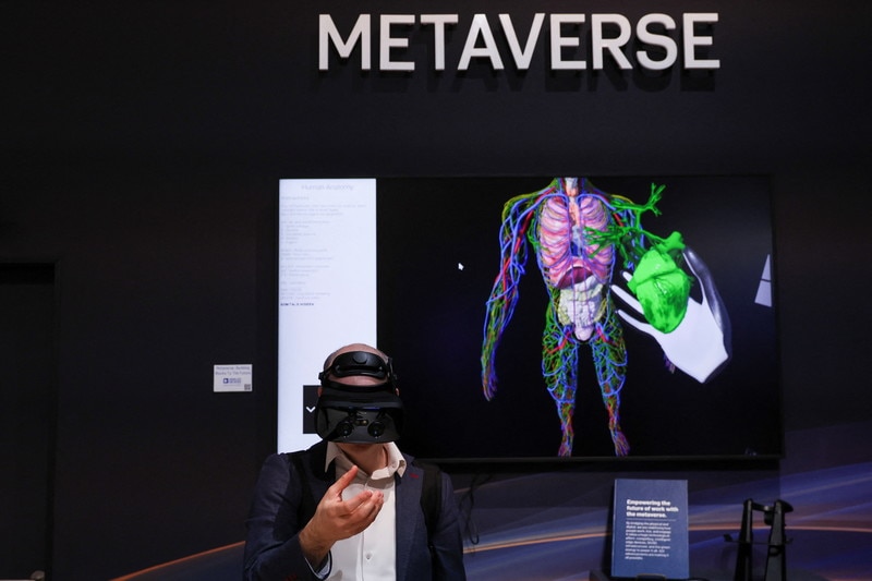 How does the inventor of the metaverse envision its future? | World ...