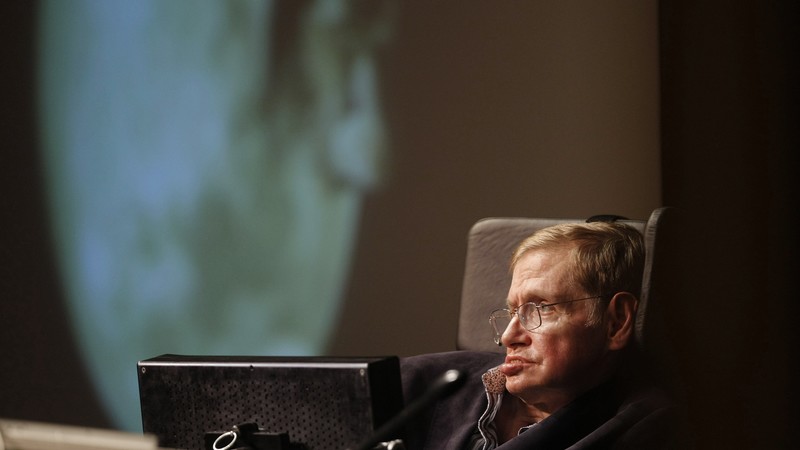 Stephen Hawking: ‘We are all time-travellers’ | World Economic Forum