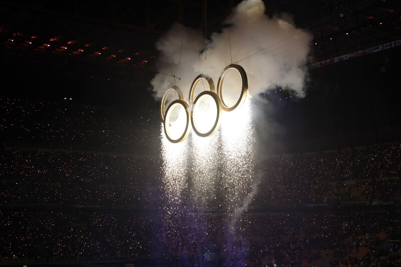 Financial hubs must evolve to stay as bridges to prosperity | World Economic Forum