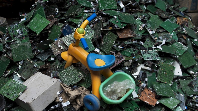 An extract from Chen Qiufan's book 'Waste Tide' | World Economic Forum