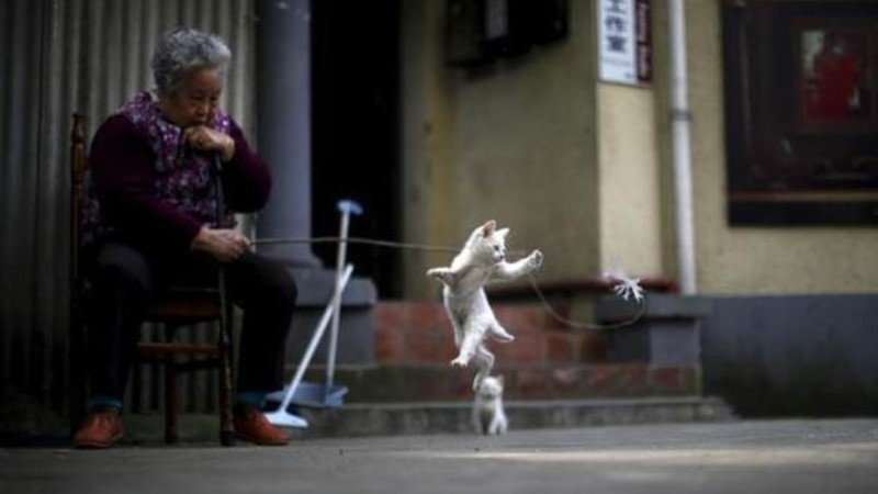 Why do so many older women become invisible? | World Economic Forum