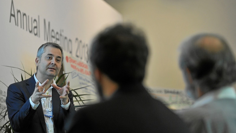 A physicist developed a simple formula for achieving long-term success ...