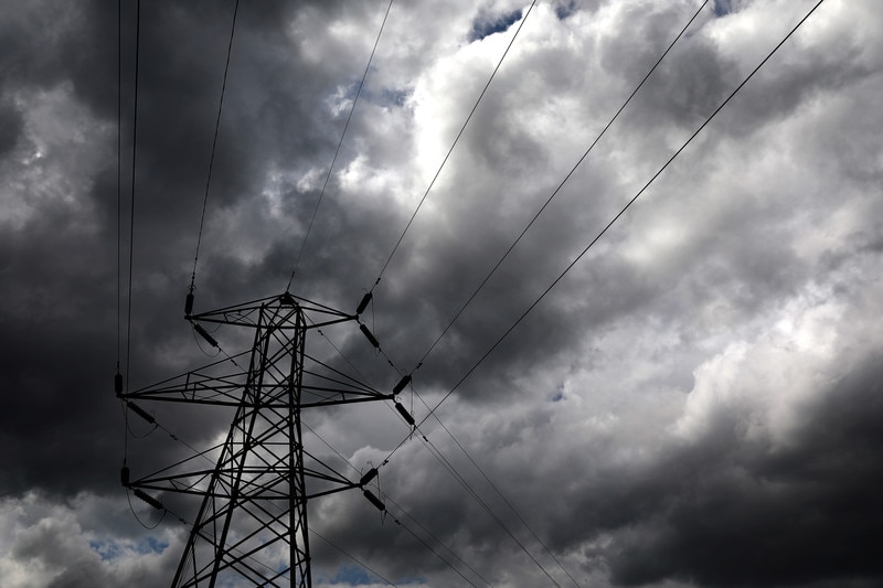 How extreme weather threatens to bring down UK power supply | World ...