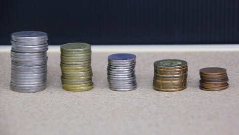 Half of US adults lack financial literacy, survey shows | World ...