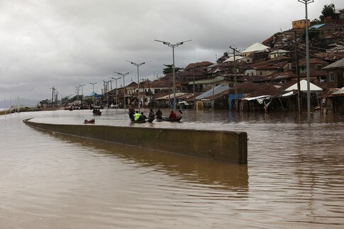 This year's floods show it's time to rebuild Nigerian volunteering ...