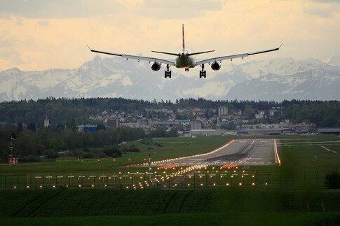 4 ways airlines are planning to become carbon neutral | World Economic ...