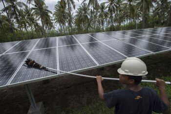 4 key trends to watch in clean energy technology in 2025 | World ...