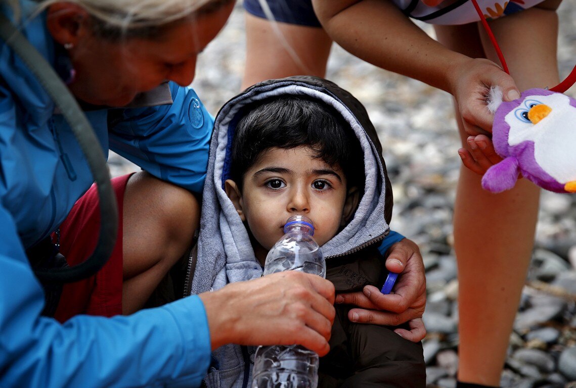 16 photos that capture the devastation of the refugee crisis | World ...