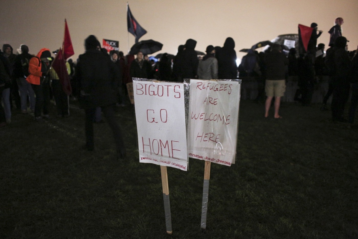 16 photos that capture the devastation of the refugee crisis | World ...