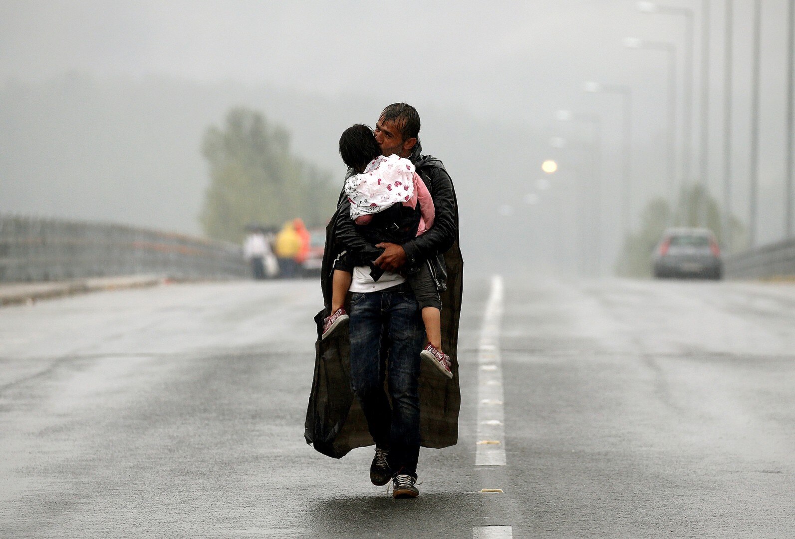 16 photos that capture the devastation of the refugee crisis | World ...